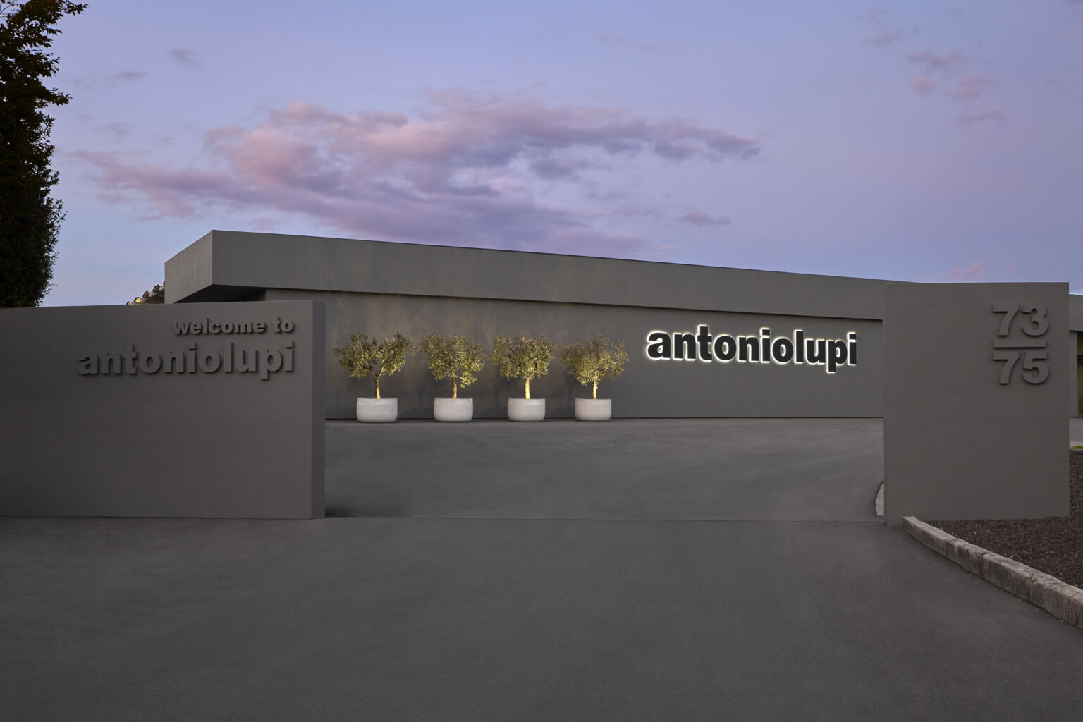 Roca Group enters the luxury segment with the incorporation of the ...